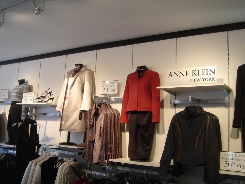 WALL SYSTEMS | Retail Wall Panels, Retail Fixtures & Slatwall Systems